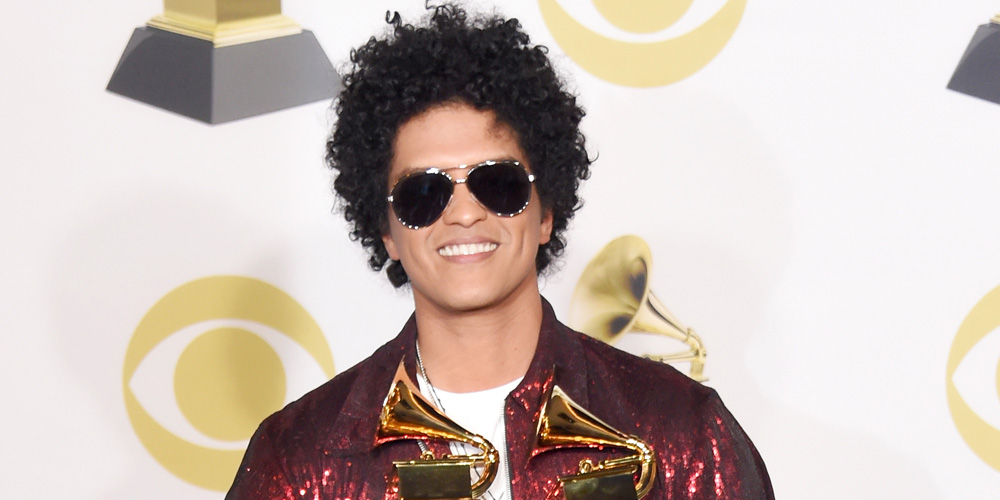 Brunos Mars Gives Rare Update on Music & Reaches Out To Rihanna For ...