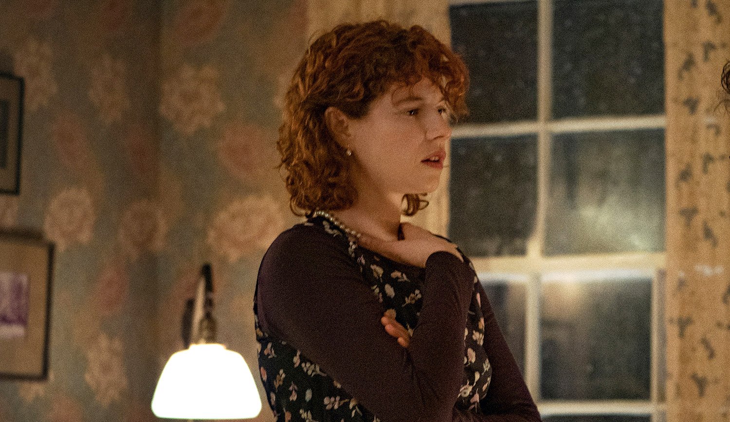 Jessie Buckley Stars in Netflix’s ‘I’m Thinking of Ending Things ...