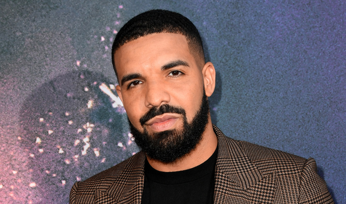 Drake Shows His Massive Kobe Bryant Sneaker Collection | Drake, Newsies ...