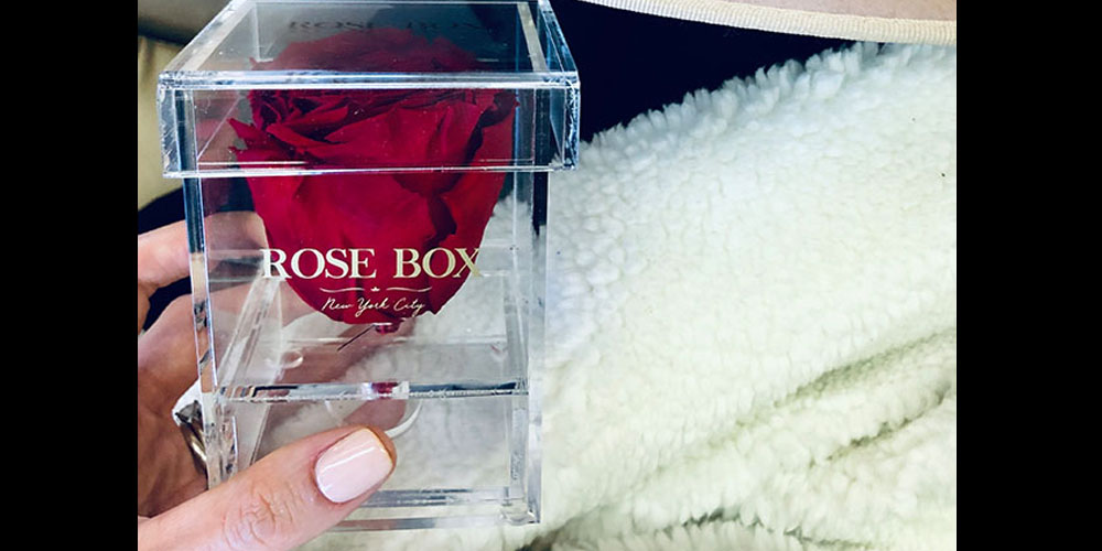 Give a Beautiful Gift With This Genuine Rose Jewelry Box That Lasts a ...
