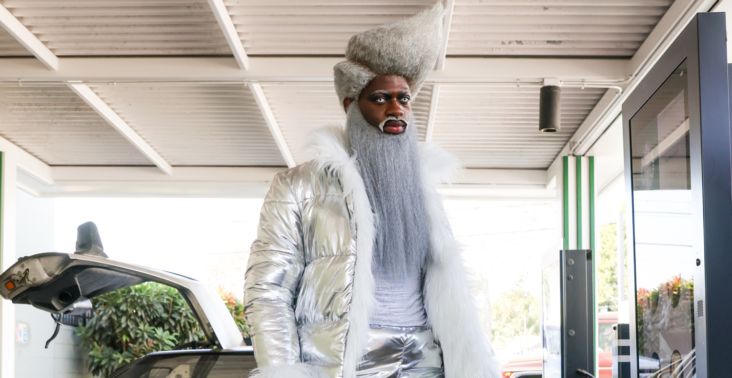 Lil Nas X Goes Holiday Shopping in His ‘Holiday’ Video Outfit | Lil Nas ...