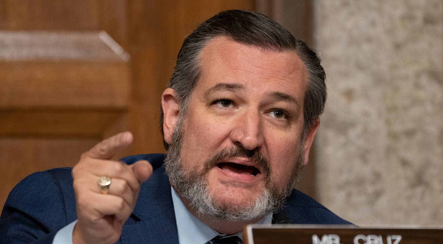 Ted Cruz Admits He Was Going to Stay in Cancun Until Sunday, Despite ...