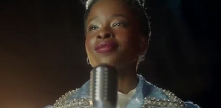 Amanda Gorman Makes History as First Ever Poet to Speak at Super Bowl ...