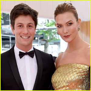 Karlie Kloss Gives Birth, Welcomes First Child with Husband Joshua Kushner! | Birth, Celebrity ...