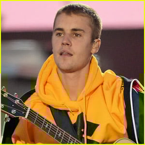 Justin Bieber Pushes Back His Tour Once Again | Justin Bieber, Music ...