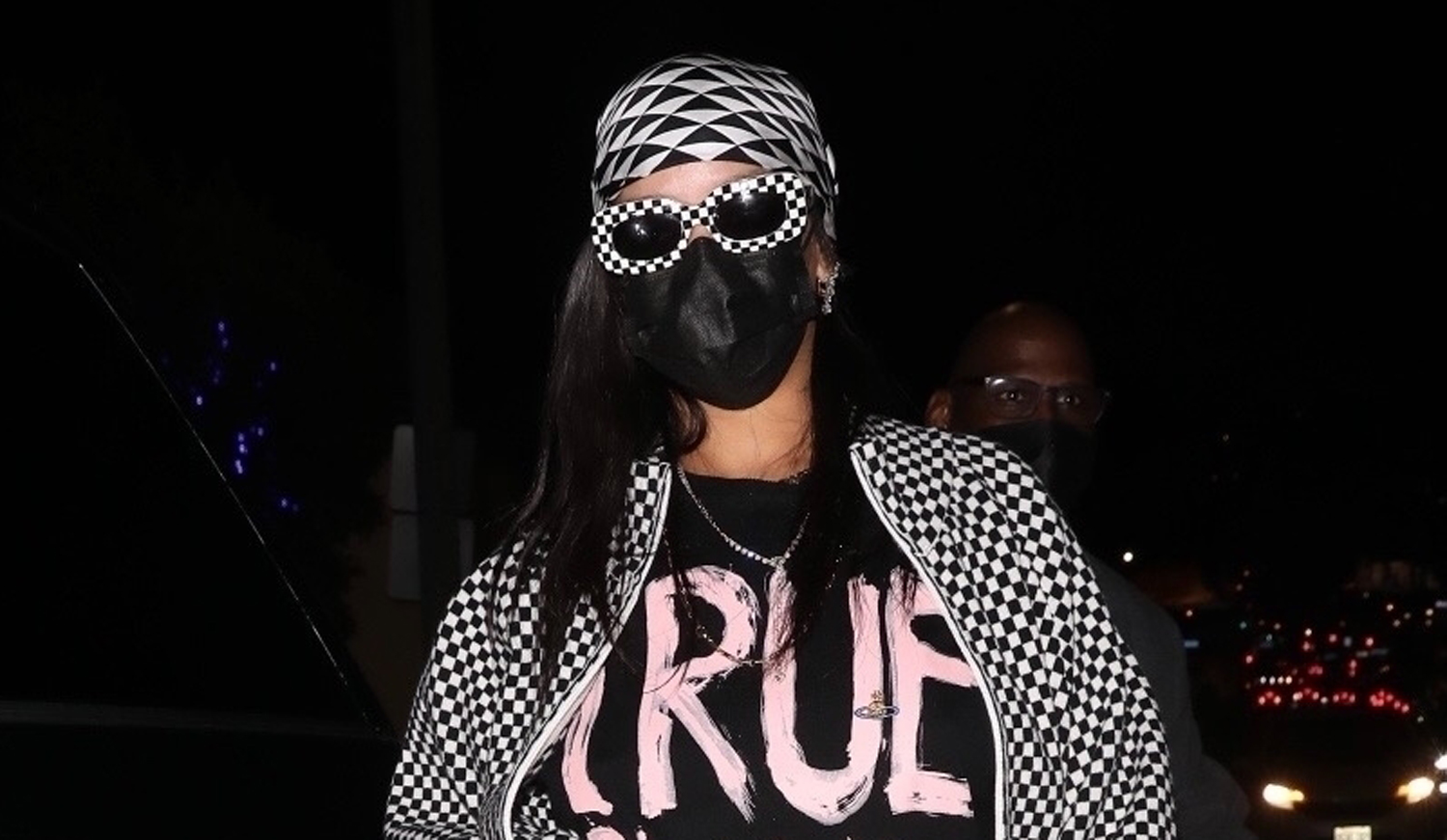 Rihanna Is the ‘True Punk’ While Grabbing Dinner With Friends ...