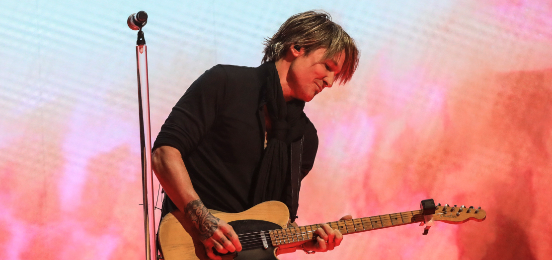 Keith Urban Rocks Out on Stage Performing ‘Tumbleweed’ at ACM Awards ...