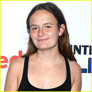 ‘Disaster Girl’ Meme Sells For Huge Amount as an NFT | Memes, NFT, Zoe ...