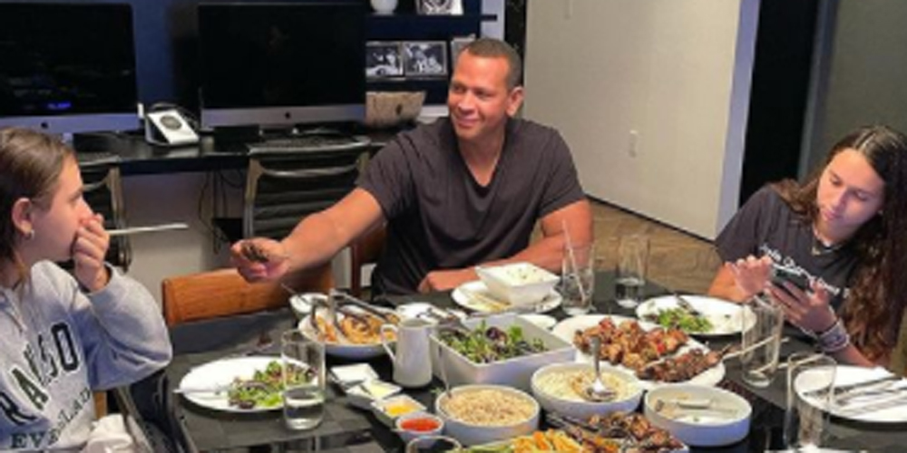 Alex Rodriguez Has a Dinner Date With His Daughters After Jennifer ...