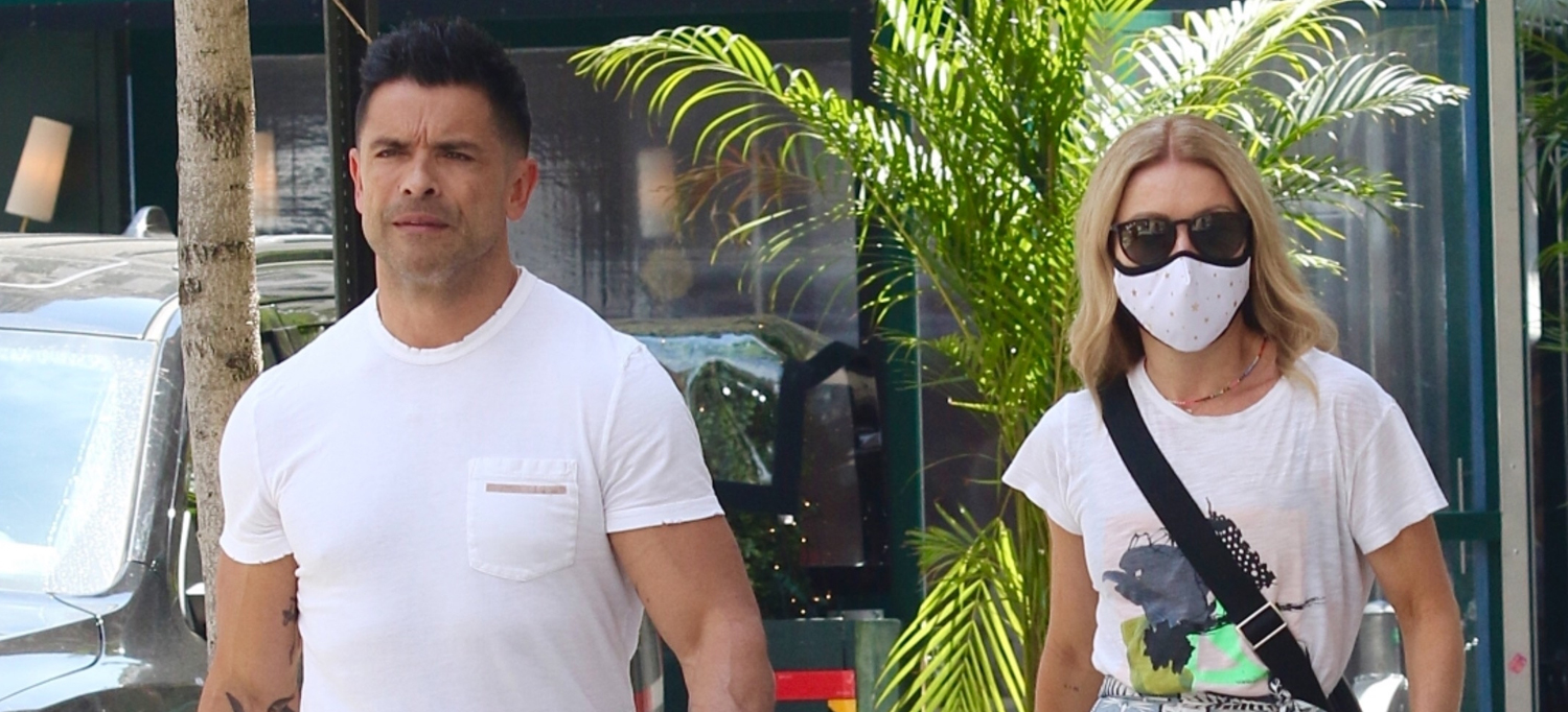 Mark Consuelos & Kelly Ripa Soak Up the Sunny Weather in NYC | Kelly ...