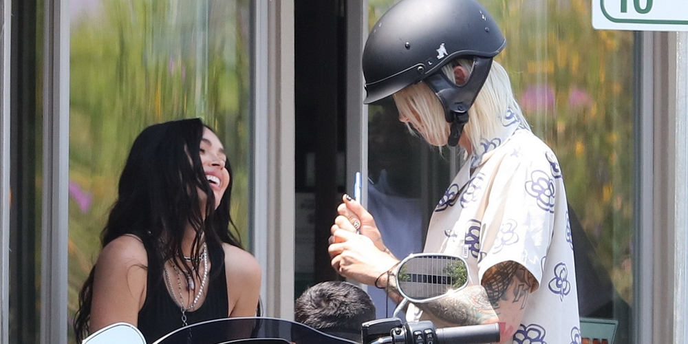 Megan Fox Flirts With Machine Gun Kelly Before A Motorcycle Ride in LA ...