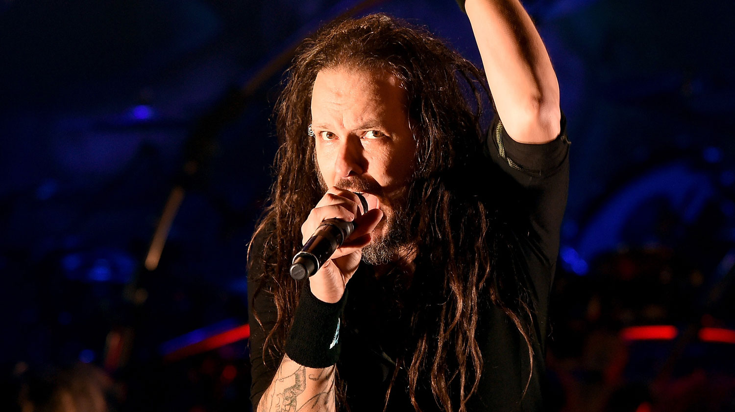 Korn’s Jonathan Davis Tests Positive for COVID-19, Tour Dates Affected ...