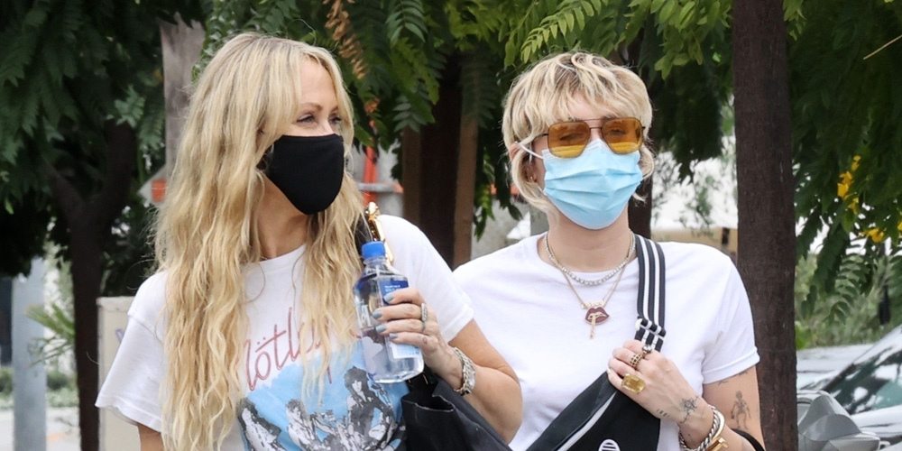 Miley Cyrus Goes Furniture Shopping With Mom Tish Cyrus in LA | Miley ...