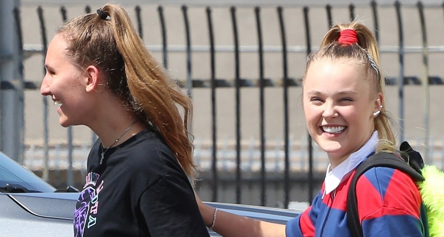 JoJo Siwa Gets Greeted By Girlfriend Kylie Prew Following ‘Dancing With ...