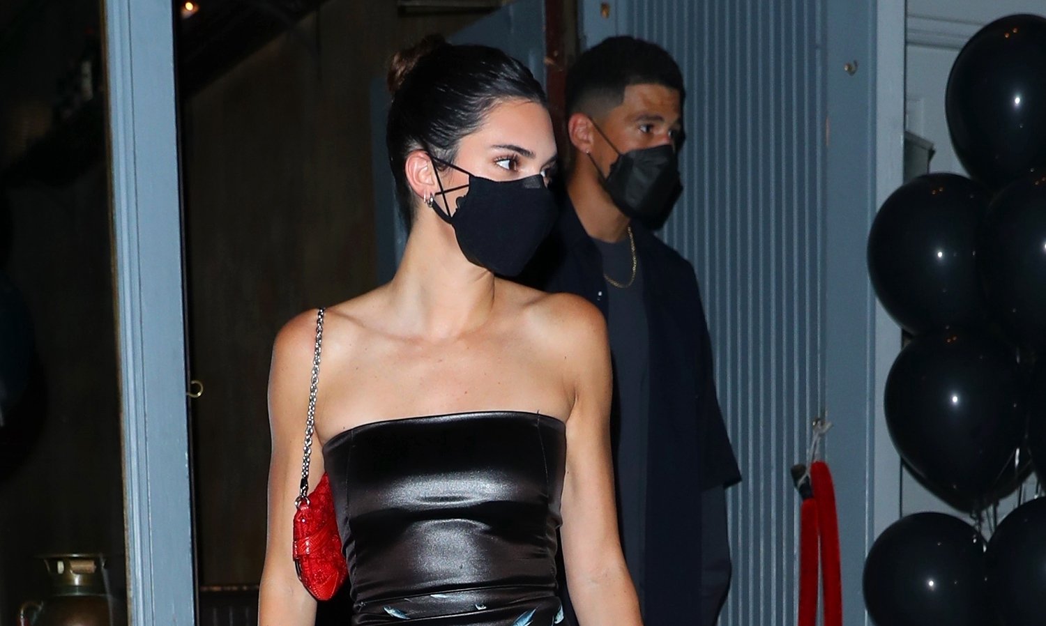 Kendall Jenner & Boyfriend Devin Booker Couple Up at Her BFF’s Birthday Party | Devin Booker ...