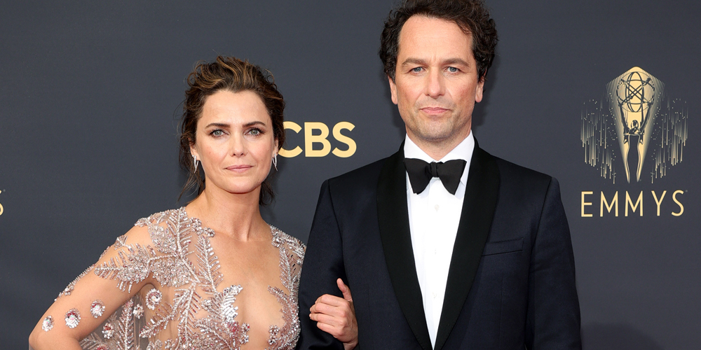 Keri Russell & Nominee Matthew Rhys Hit the Emmys 2021 Red Carpet ...