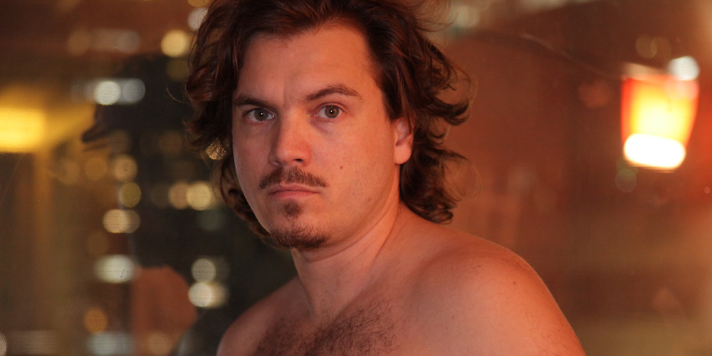 Emile Hirsch Drops Psychedelic New Music Video for ‘My Favorite Motive ...