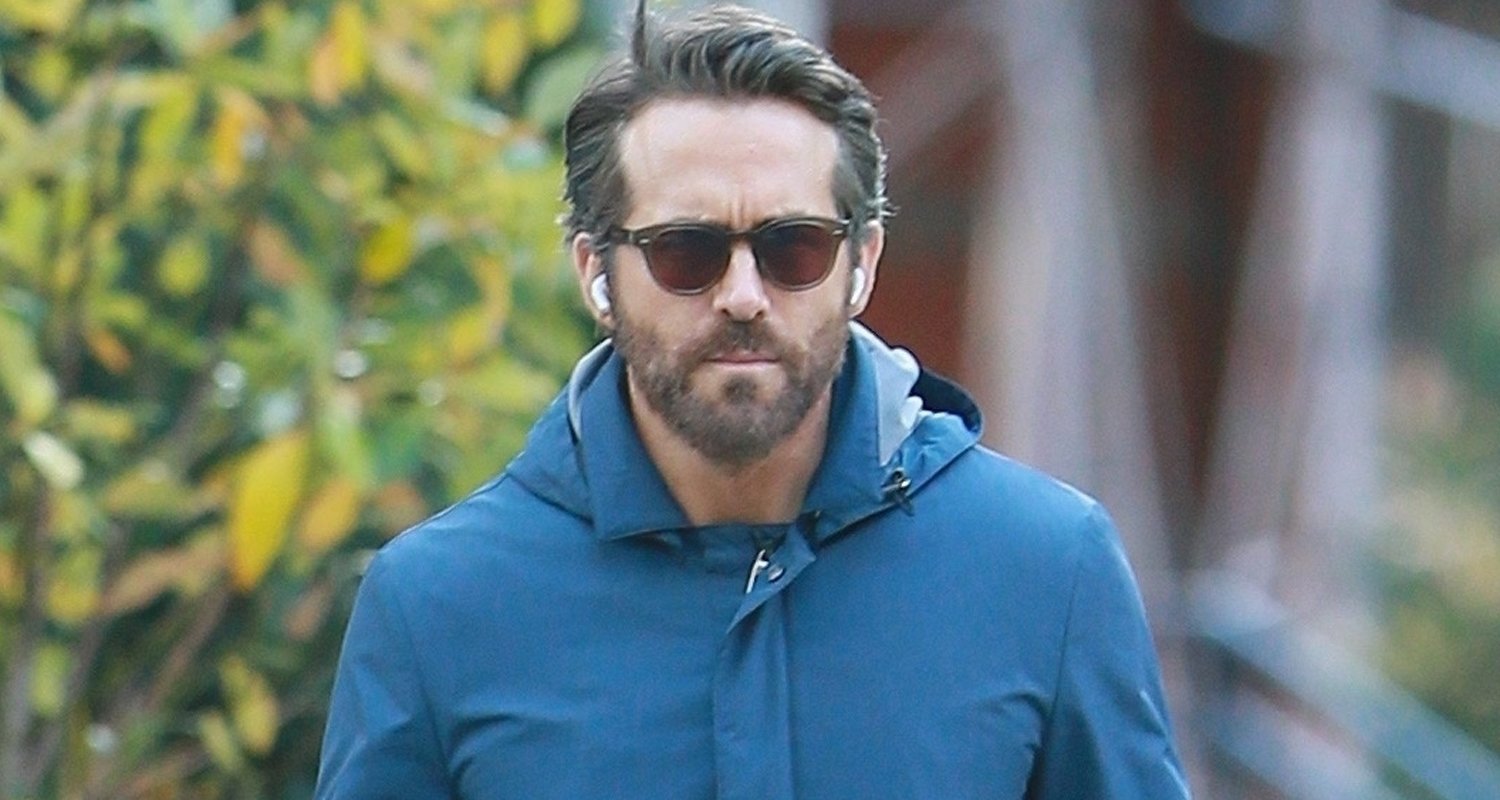 Ryan Reynolds Goes for Solo Stroll Around New York City | Ryan Reynolds ...