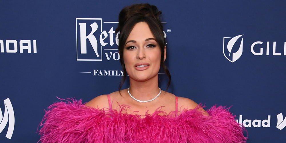 Kacey Musgraves Kept A Unique Memento From Her 2014 Tour With Willie ...