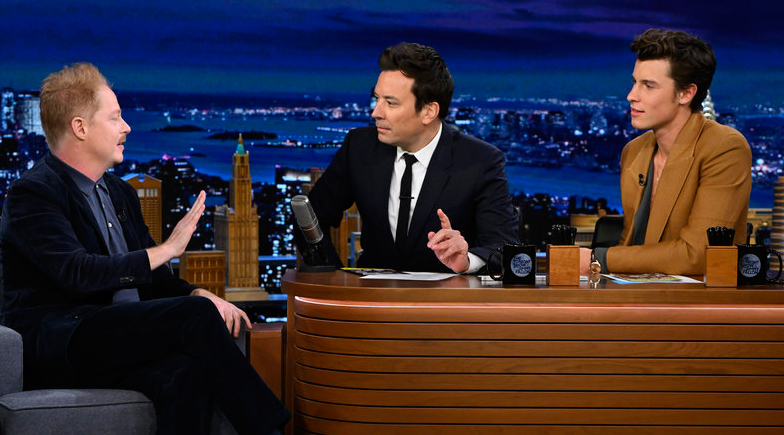 Shawn Mendes Accidentally Ghosted Jesse Tyler Ferguson After the Actor ...