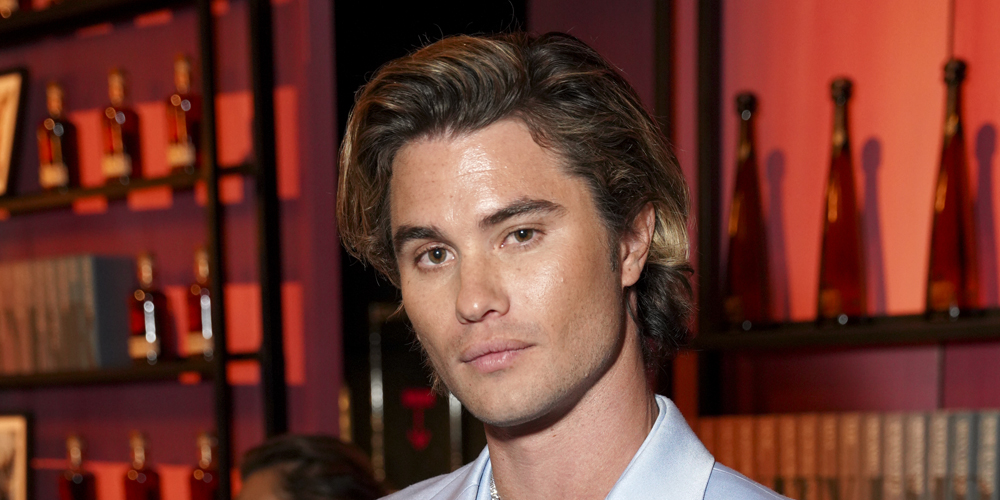 Chase Stokes Reacts to Scary Online Behavior | Chase Stokes, Newsies ...