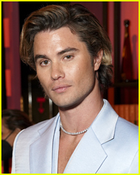 Chase Stokes Reacts to Scary Online Behavior | Chase Stokes, Newsies ...