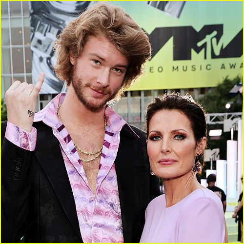 Addison Rae’s Dad Monty Lopez Reacts to Her Mom, Sheri Easterling ...