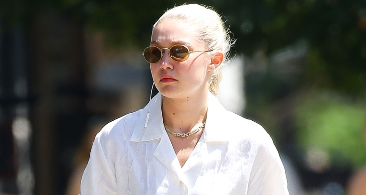 Gigi Hadid Wears Crop Top & Jeans During Day Out in NYC | Gigi Hadid ...