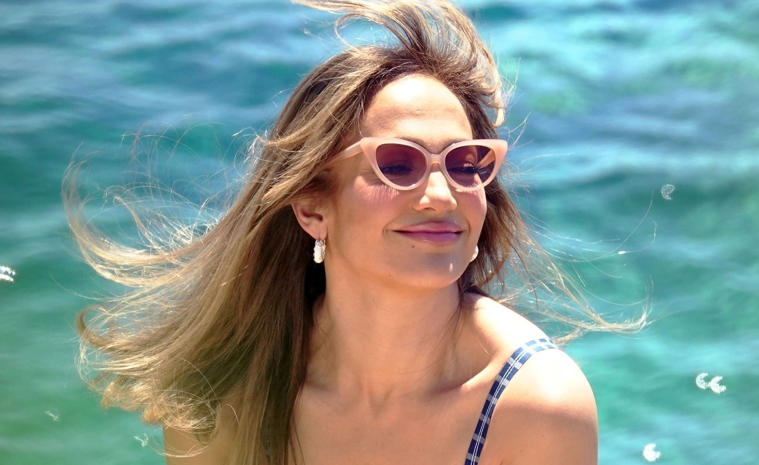 Jennifer Lopez Basks in the Sunlight During Another Capri Photo Shoot ...