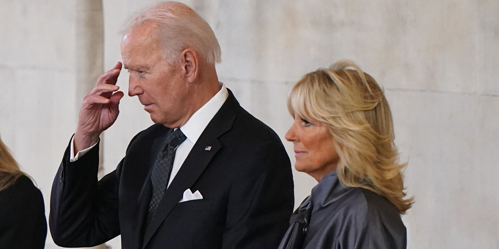 President Biden & First Lady Jill Biden Arrive to Pay Respects to Queen ...