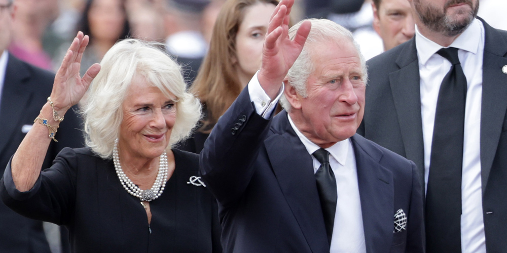 King Charles & Camilla, Queen Consort Greet the Public at Buckingham ...