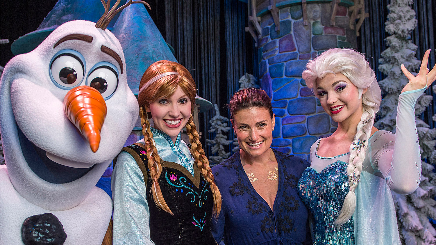 Idina Menzel Shares Funny Story About Meeting ‘Elsa’ Actress at Disney ...