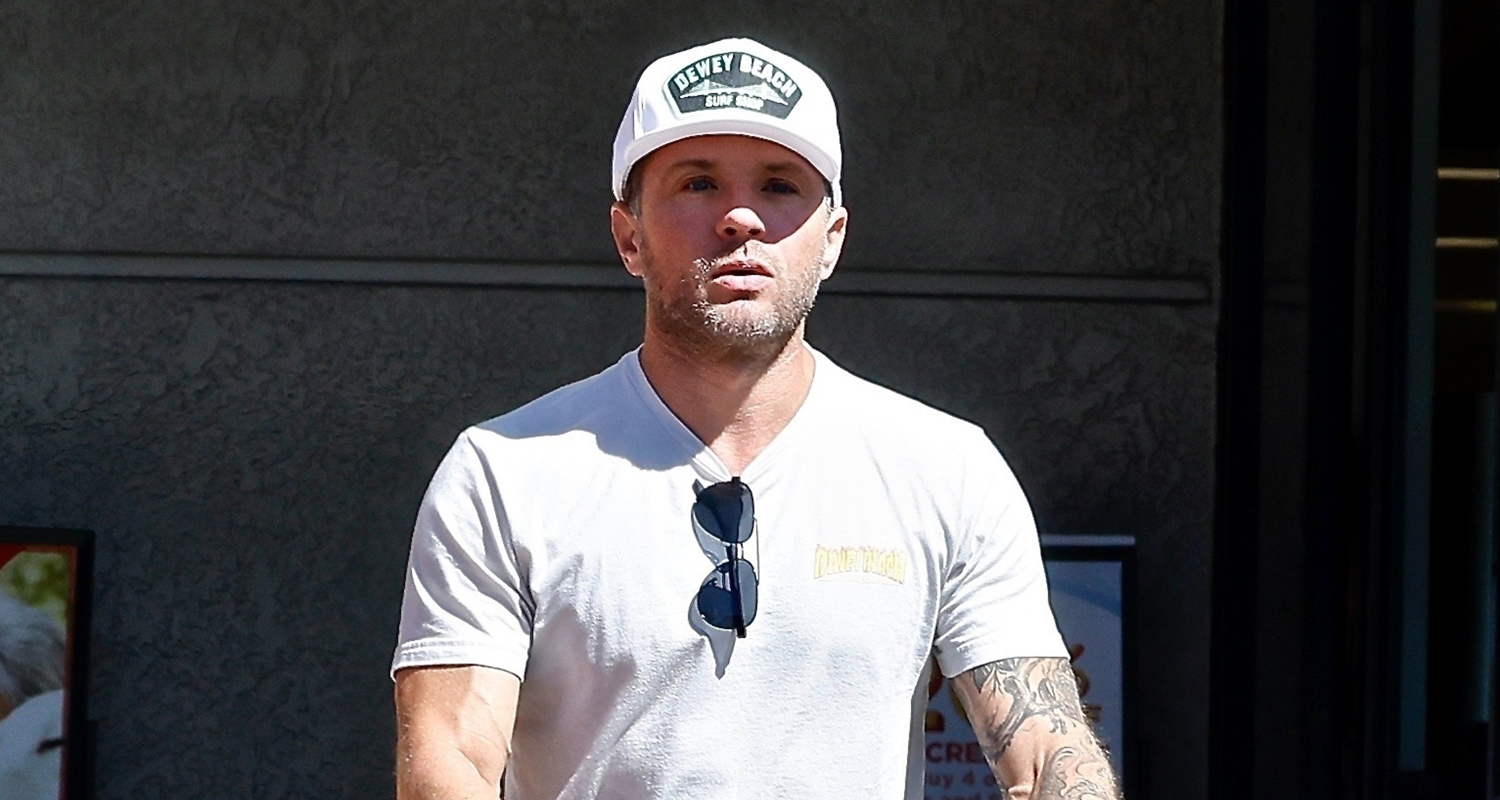 Ryan Phillippe Goes Grocery Shopping After Release of ‘American ...