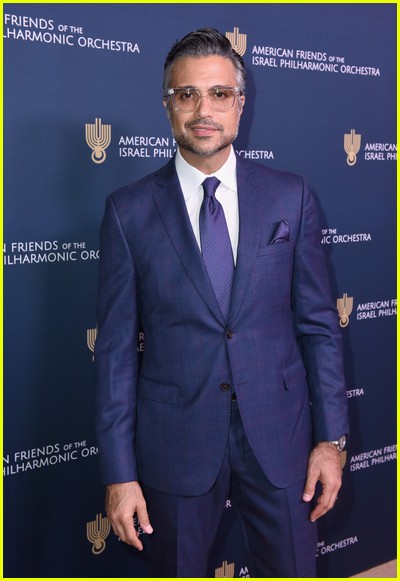 ‘Pickled’ Contestants: 16 Celebrities Revealed for Stephen Colbert ...