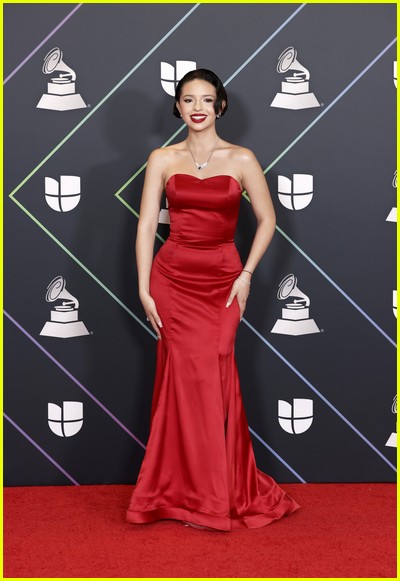 Rihanna’s Savage X Fenty Show 2022 – Celebrity Lineup & Performers ...