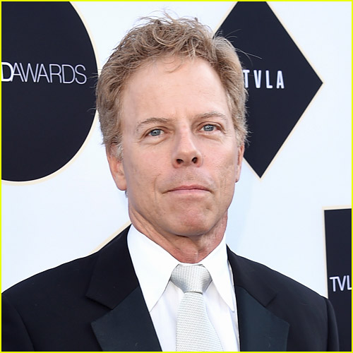 ‘Firefly Lane’ Ending After Season 2, Netflix Announces Returning ...