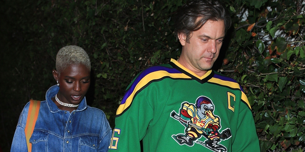 Joshua Jackson Dressed Up As His ‘Mighty Ducks’ Character Charlie ...