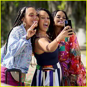 Tamera Mowry-Housley Strengthens Her Friendship With Krystal Joy Brown ...