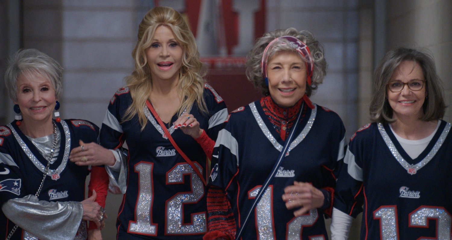 Tom Brady Stars Alongside Lily Tomlin & Jane Fonda in New Movie ’80 For ...