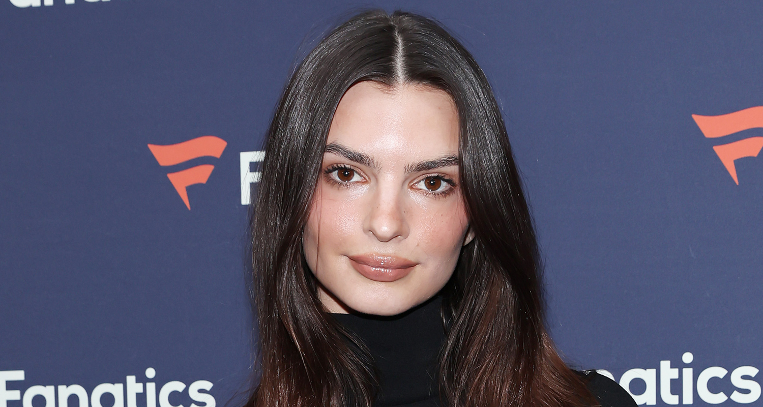 Emily Ratajkowski Calls Out Lack of Diversity on Dating App | Emily ...