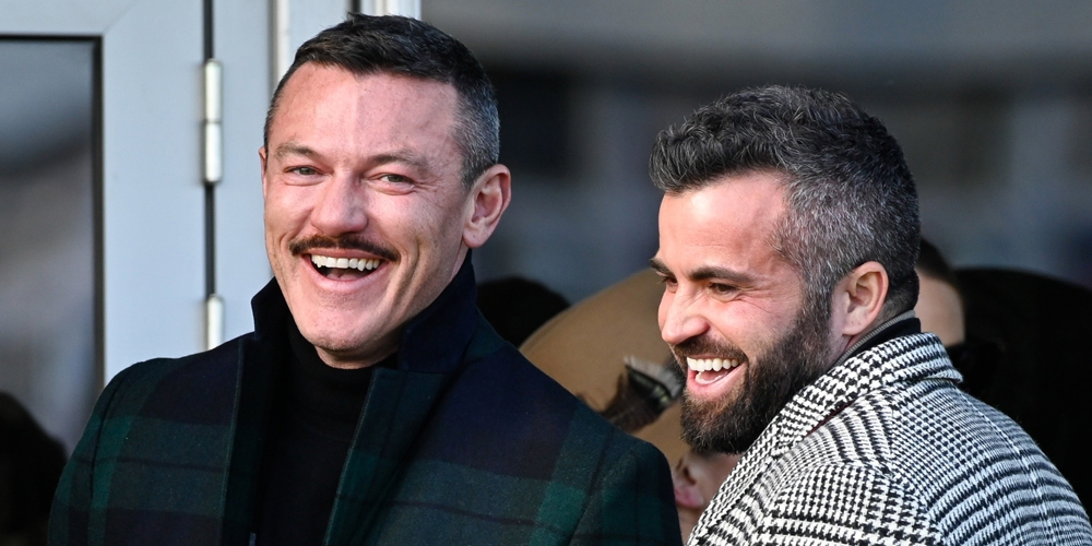 Luke Evans & Boyfriend Fran Tomas are All Smiles While Attending Gold ...