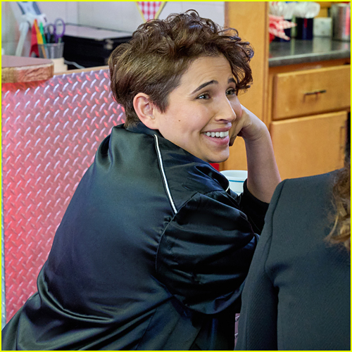 Erin Cahill Talks Tackling Mental Health & More In Hallmark’s New Movie ...