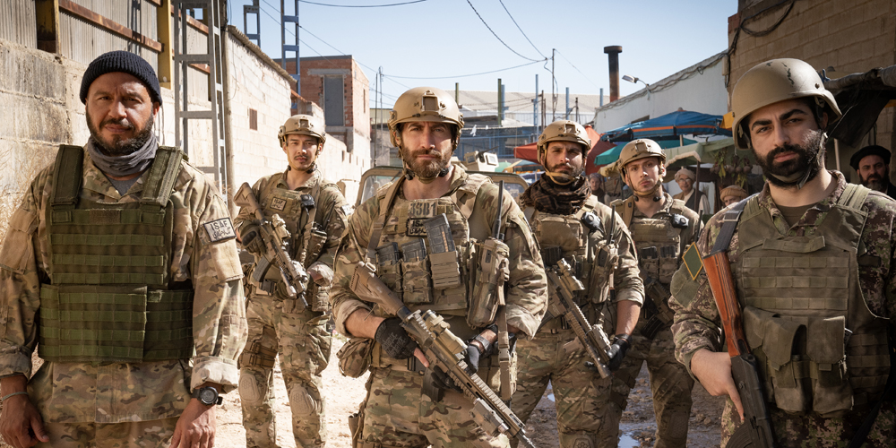 'Please Don't Go' Singer Mike Posner Goes Shirtless, Flexes His Muscles ...