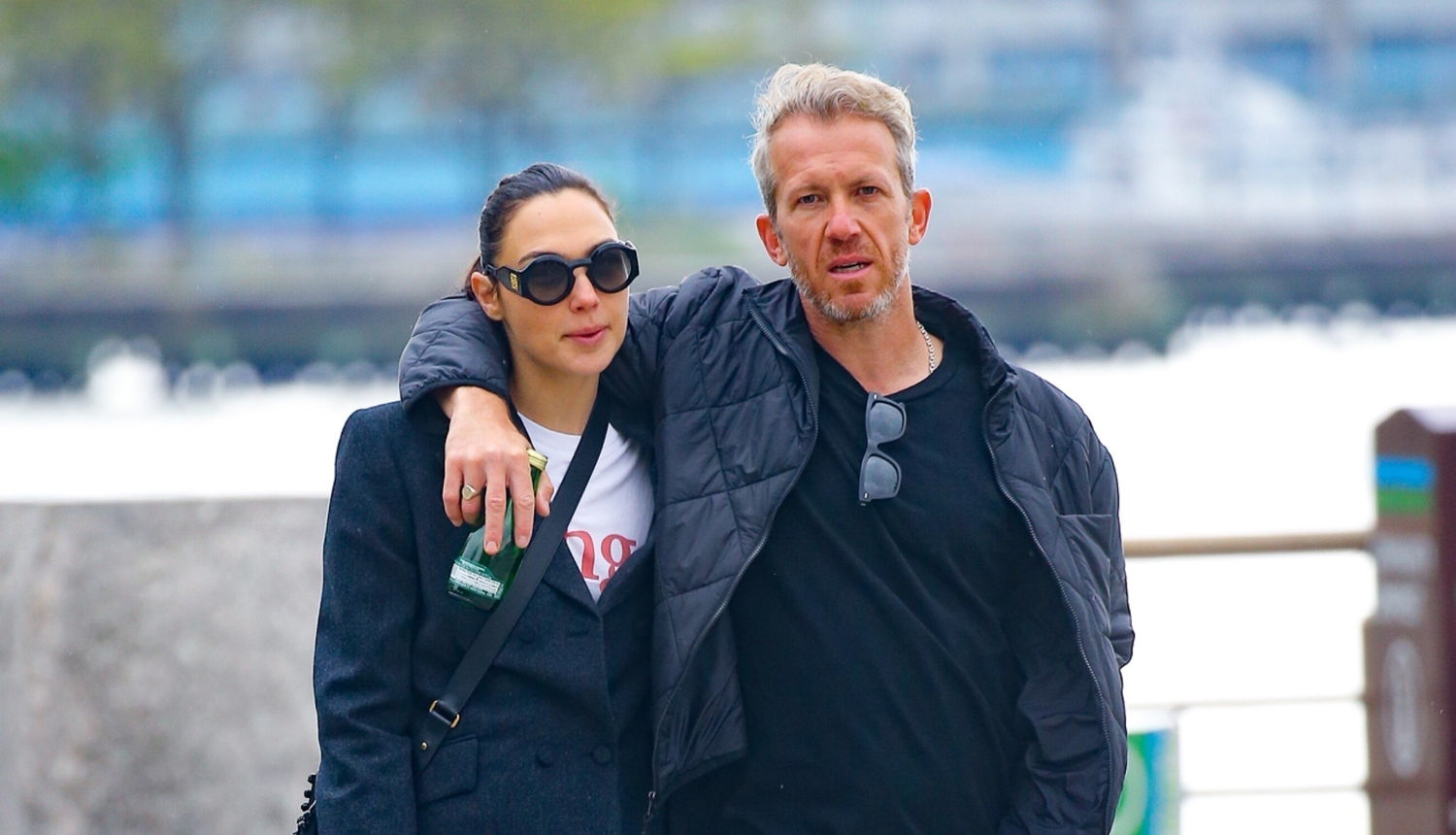 Gal Gadot Spotted Sightseeing in NYC with Husband Jaron Versano, Helps ...