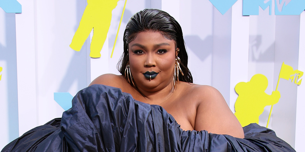 Lizzo Celebrates Her Beauty, Calls Out Haters After Candace Owens Body ...