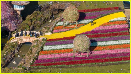 ‘Wicked’ Movie Set – See All the Photos of the Massive Production ...