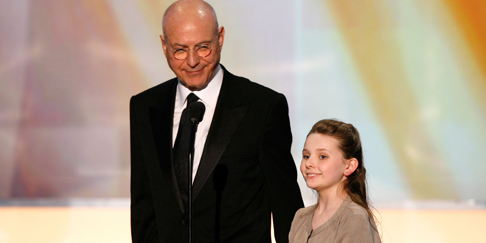 Abigail Breslin Pays Tribute to ‘Little Miss Sunshine’ Co-Star Alan ...