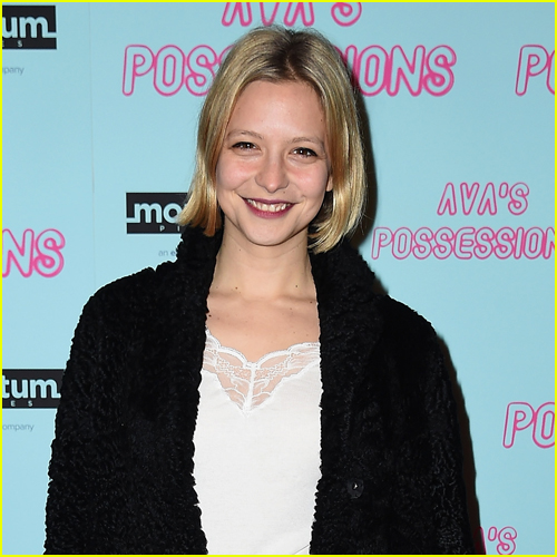 Succession’s Annabelle Dexter-Jones Addresses Her Experience Doing the ...
