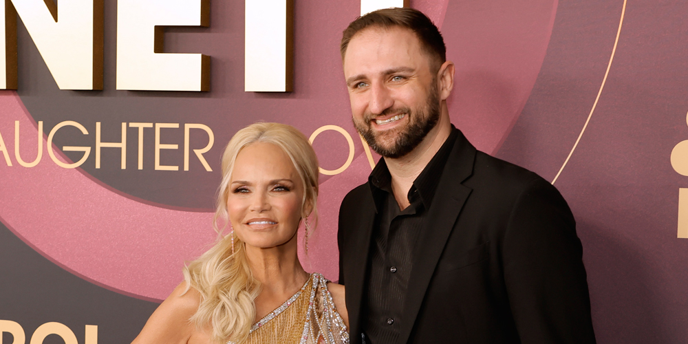 Kristin Chenoweth Marries Josh Bryant After 2-Year Engagement! Details ...
