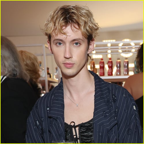 Troye Sivan Responds to ‘Rush’ Video Backlash, Opens Up About Being With Closeted Guys & Being ...